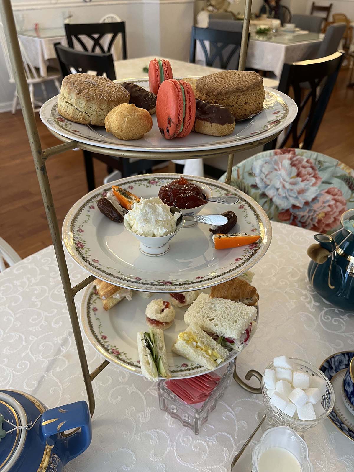 Review: Afternoon Tea at Miss Minerva's in Culpeper, Virginia